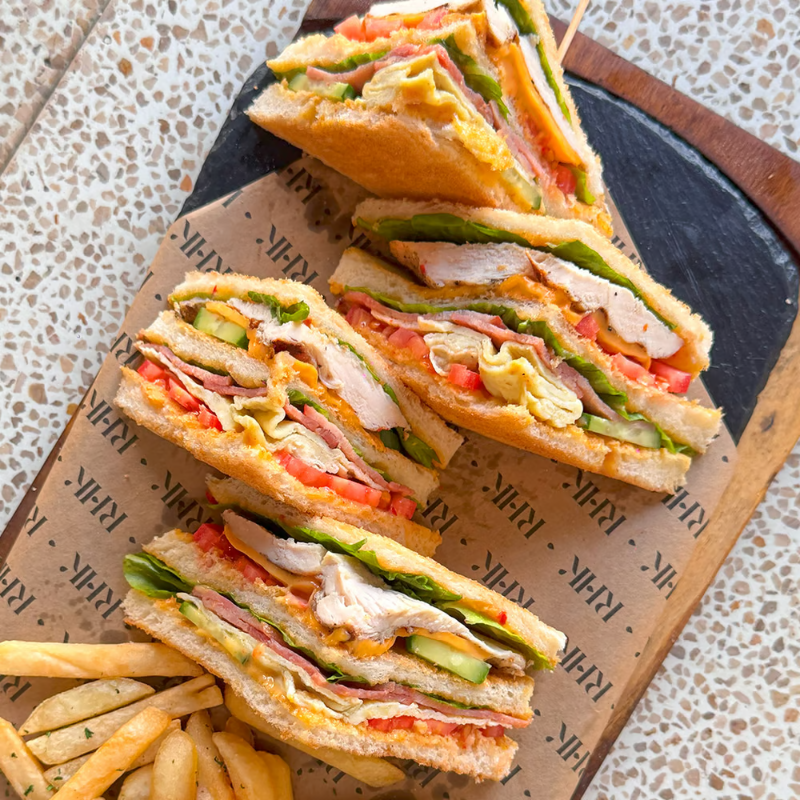 RoadHouse Club Sandwich | Roadhouse Kitchen