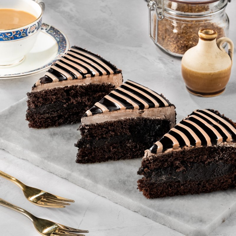 Order Chocolate Fudge Pastry Online | Rehmat-e-Shereen